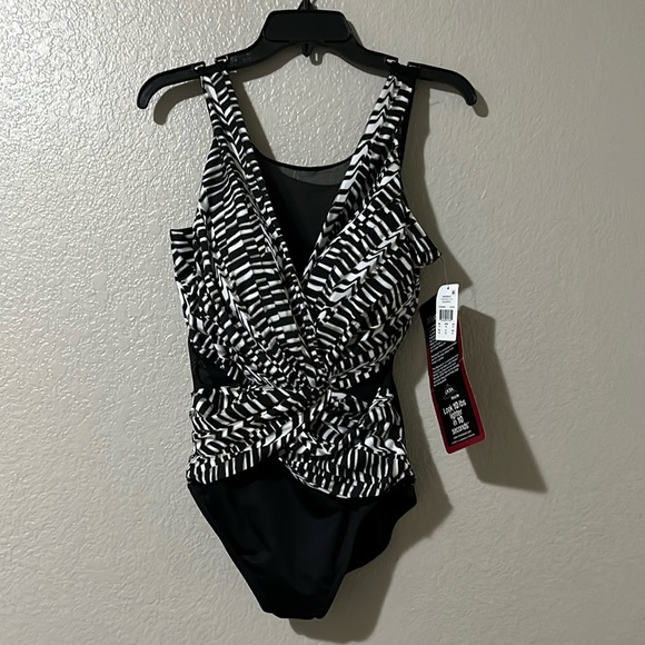 Miraclesuit | Swim | Miraclesuit One Piece Swimsuit 6 | Poshmark